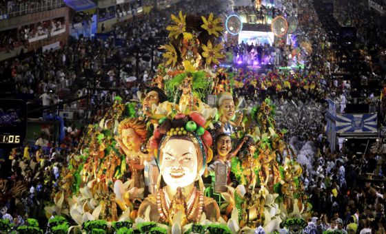 Descubre las mejores fotos de la primera noche del Carnaval de Río ...