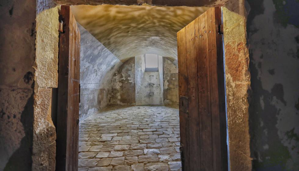 La vida en los calabozos de Montjuïc | Cataluña | EL PAÍS