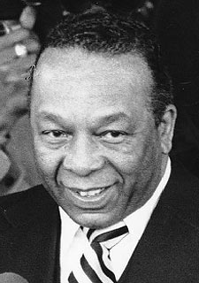 Walter Washington, primer alcalde negro de la capital de EE UU ...