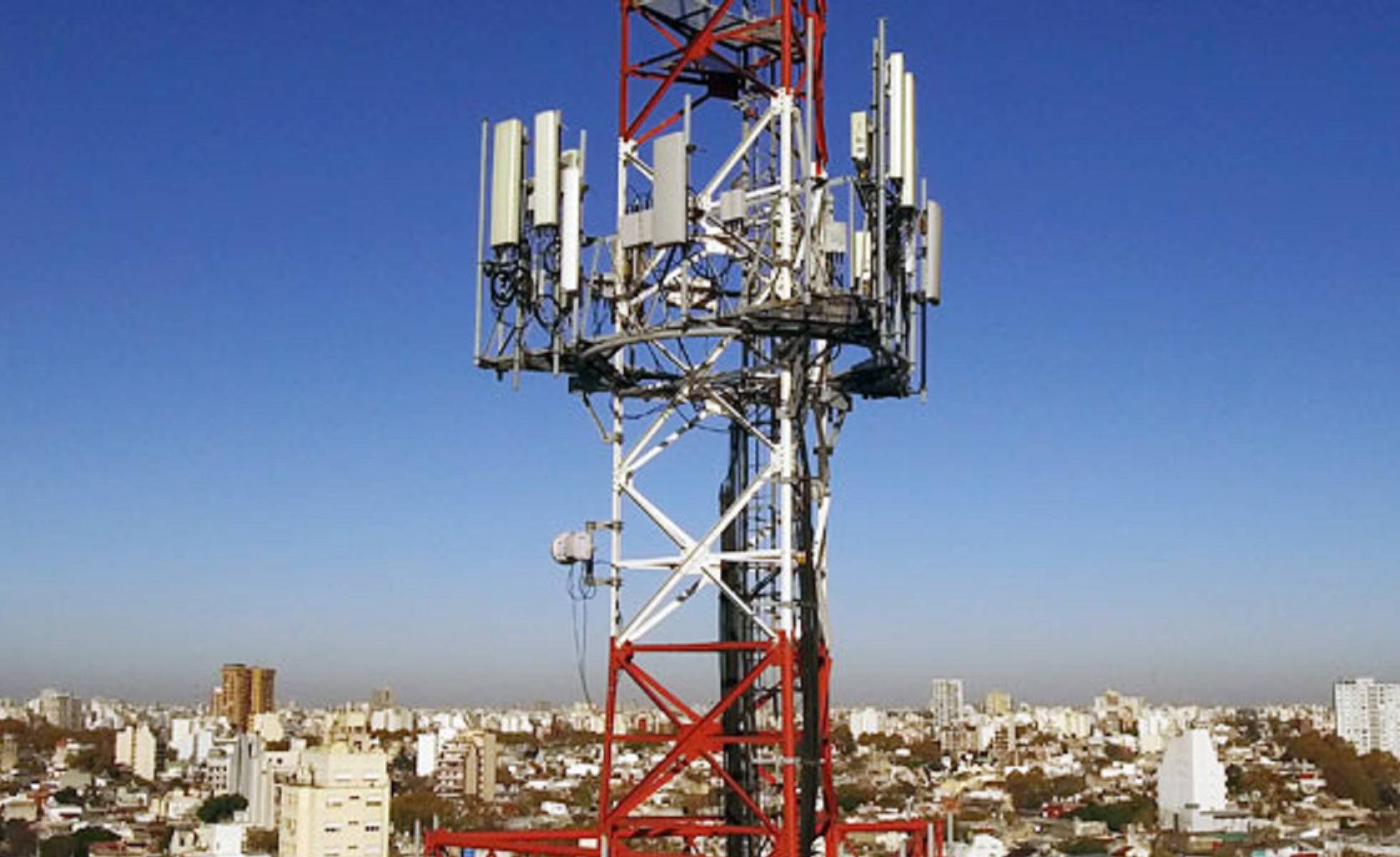 Telefónica vende torres en Ecuador y Colombia por 290 millones ...