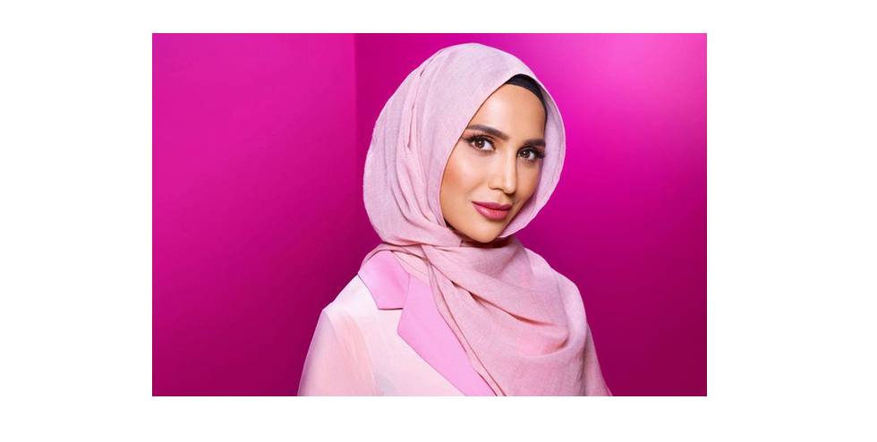 Feminismo, hiyab y dancehall: entrevistamos a la DJ británica Manara ...