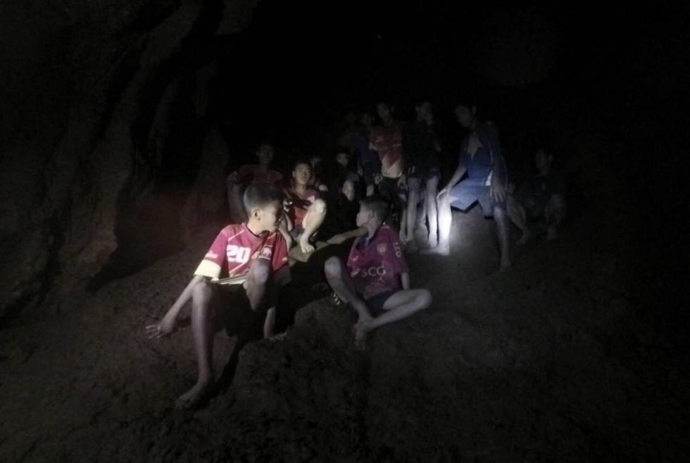 Fotos: Trabajos de rescate de los niños desaparecidos en una cueva de ...