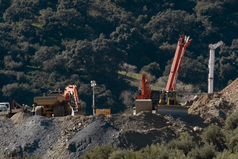 Fotos: Los trabajos de rescate de Julen en Totalán, en imágenes ...