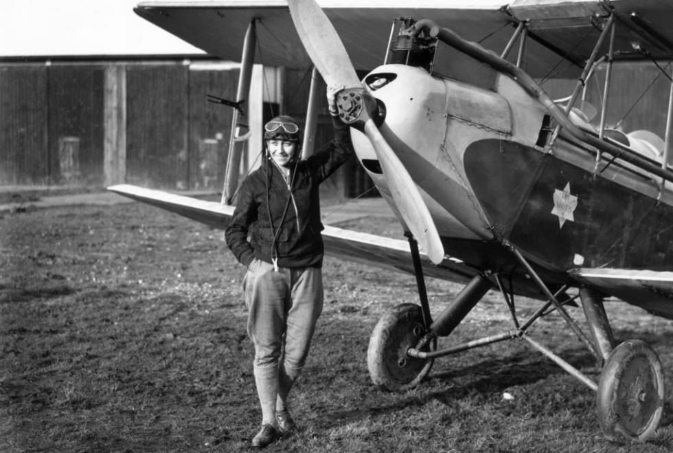 Amy Johnson, la heroína de los vuelos de larga distancia ...
