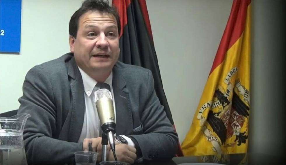 Classify Spanish historian and new politician of VOX, Fernando Paz ...